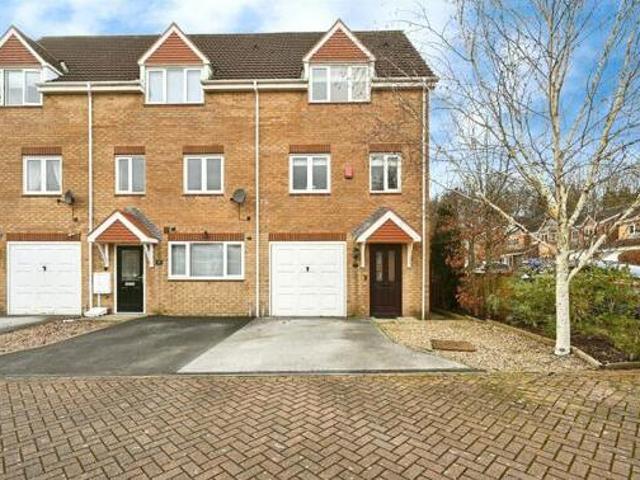 3 Bedroom Town House For Sale In Mansfield, Nottinghamshire