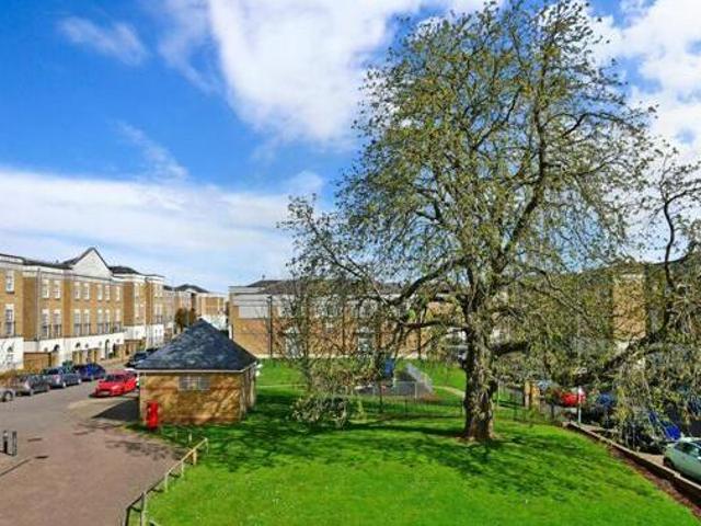 3 Bedroom Town House For Sale In Maidstone