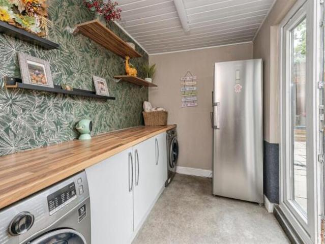 3 bedroom town house for sale in Margetson Road, Drighlington, Bradford, BD11