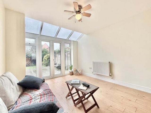 3 bedroom town house for sale in Meadow Crescent, Purdis Farm, Ipswich, IP3