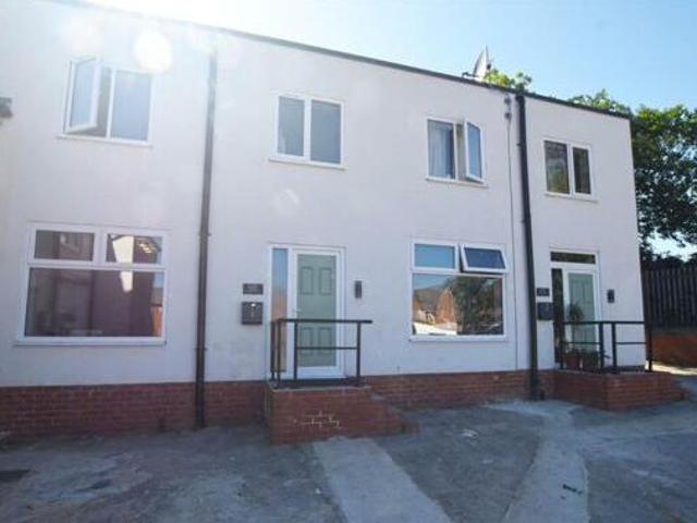 3 Bedroom Town House For Sale In Middleton