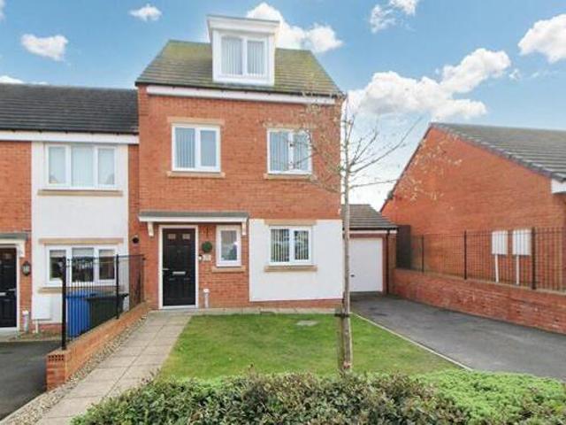 3 Bedroom Town House For Sale In Newcastle Upon Tyne, Tyne And Wear