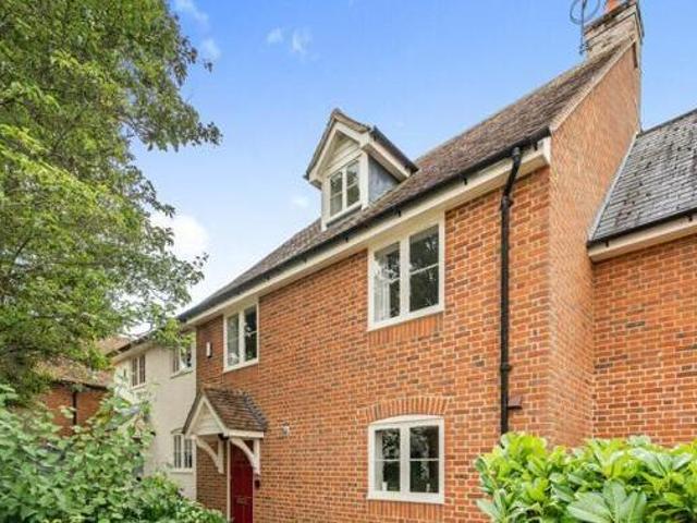 3 Bedroom Town House For Sale In Odiham, Hook