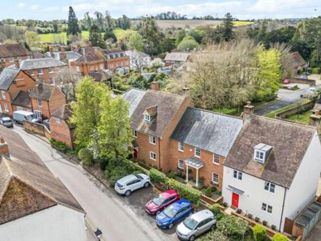 3 Bedroom Town House For Sale In Odiham, Hampshire