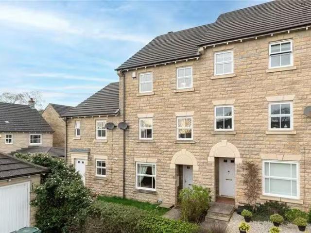 3 bedroom town house for sale in Odile Mews, Bingley, West Yor.