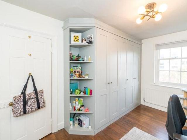 3 bedroom town house for sale in Old Southampton, SO14