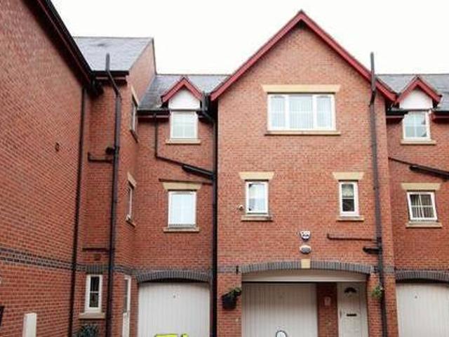 3 bedroom town house for sale in Orchard Lane Leigh WN7 1EH WN7