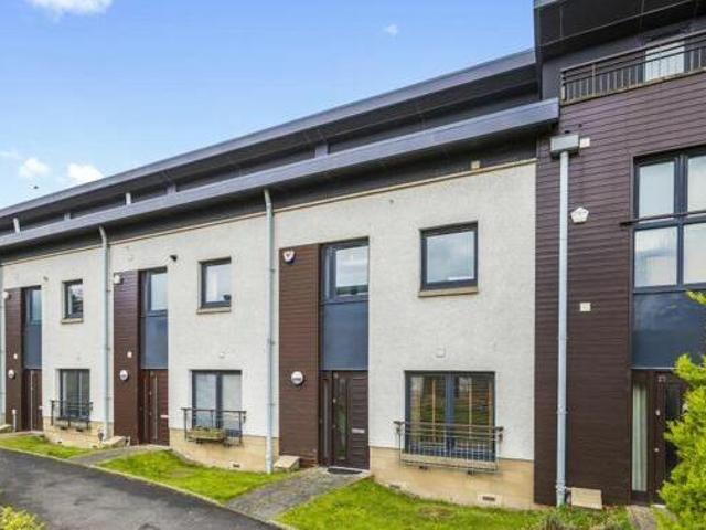 3 Bedroom Town House For Sale In Pilton