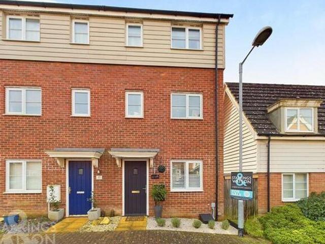 3 Bedroom Town House For Sale In Queens Hill