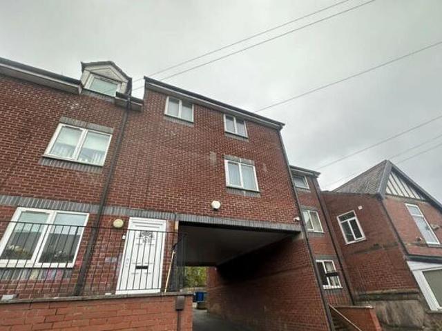3 Bedroom Town House For Sale In Radcliffe, Manchester