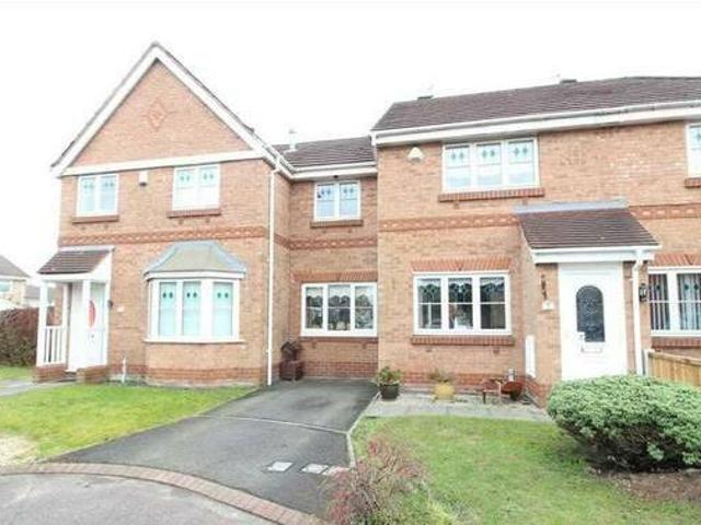 3 bedroom town house for sale in Redwald Close Saxon Green Kirkby L33