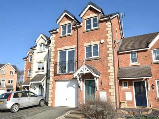 3 Bedroom Town House For Sale In Ruabon