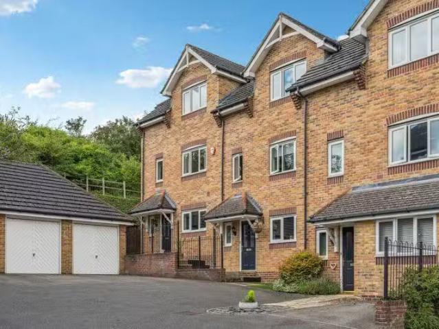 3 bedroom town house for sale in Rugby Rise, High Wycombe, HP11