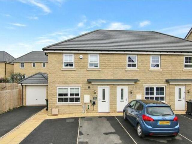 3 Bedroom Town House For Sale In Silsden