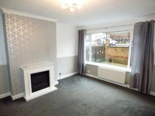 3 bedroom town house for sale in Somerdale Grove, Leeds, West Yorkshire, LS13