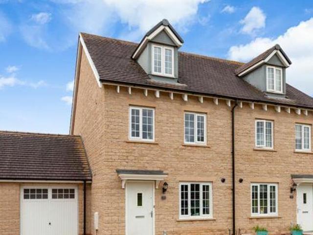 3 Bedroom Town House For Sale In Southmoor