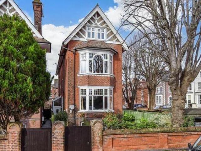 3 Bedroom Town House For Sale In Southsea