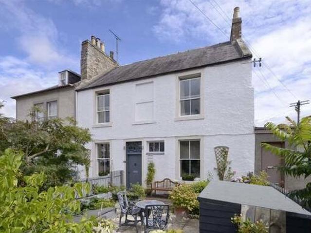 3 bedroom town house for sale in Smithy House Simon Square Kelso TD5
