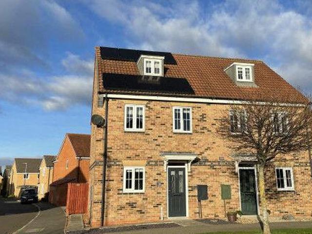 3 Bedroom Town House For Sale In Spennymoor, Durham
