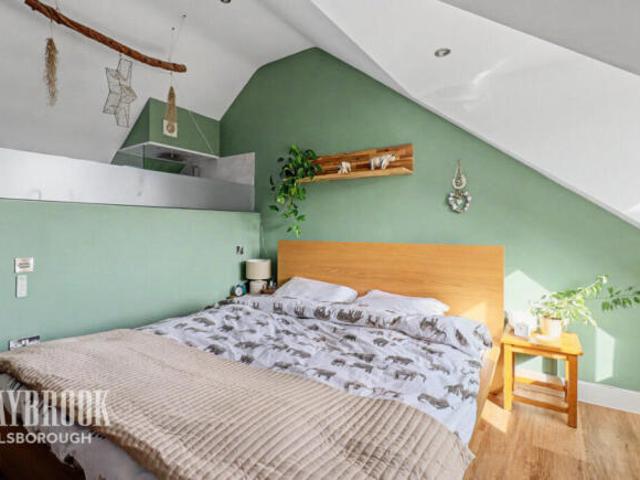3 bedroom town house for sale in Stannington Road, Sheffield, S6