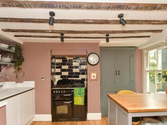 3 Bedroom Town House For Sale In Strood, Rochester