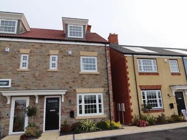 3 Bedroom Town House For Rent In Thornbury