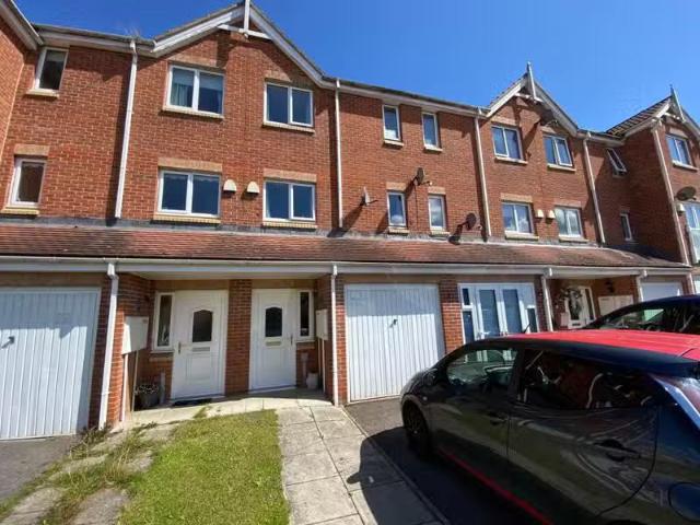 3 bedroom town house for rent in The Chequers, Templetown, Con.
