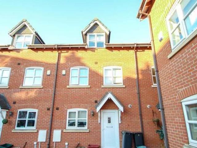 3 bedroom town house for rent in Waters Edge Close Off Silverdale Road Newcastle ST5