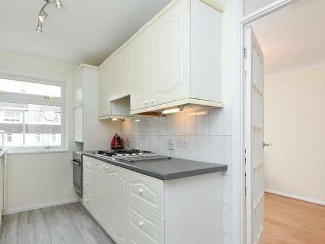 3 bedroom town house for rent in Whetstone N20 N20