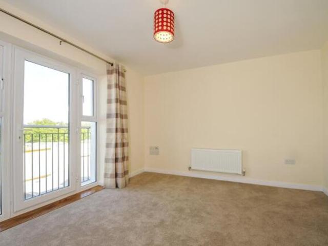 3 bedroom town house for rent in Woodland Road, Dunton Green, TN14