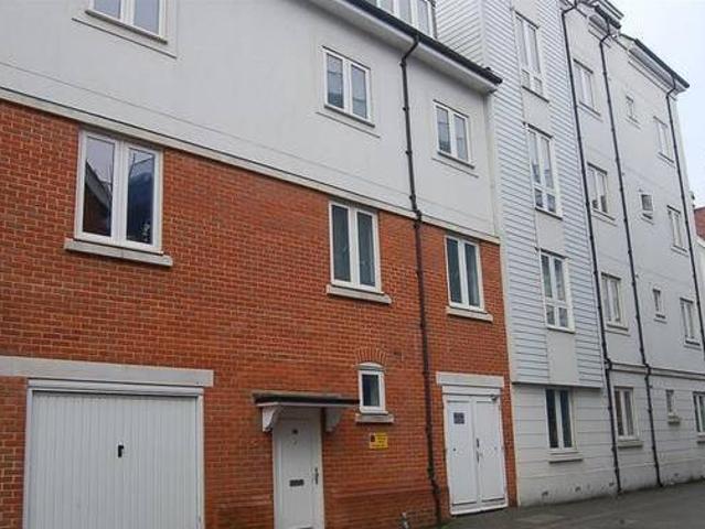3 bedroom town house for rent in Back Lane CANTERBURY CT1