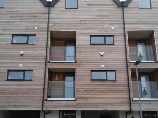 3 bedroom town house for rent in Bayside Fishermans Beach Range Road Hythe Kent CT21 6HQ CT21