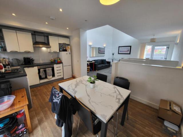 3 bedroom town house for rent in Boston Street, Hulme, Manchester. M15 5AY, M15