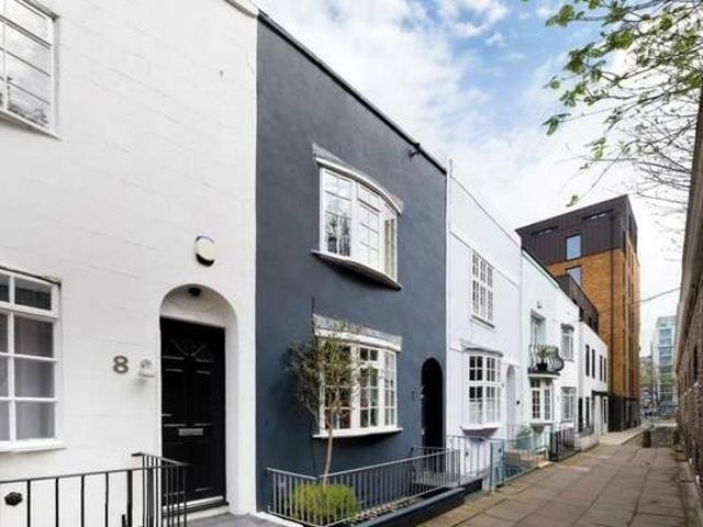 3 bedroom town house for rent in Blenheim Place Brighton BN1