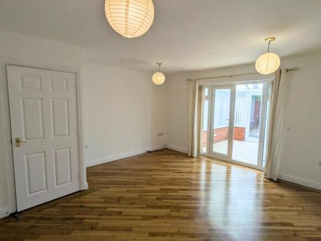 3 bedroom town house for rent in Byland Close, Bunkers Hill, Lincoln, LN2