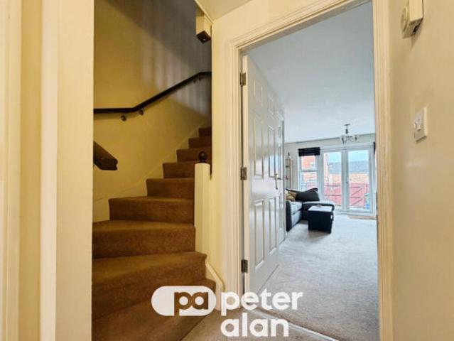 3 bedroom town house for rent in Caerphilly Road, Llanishen, CF14