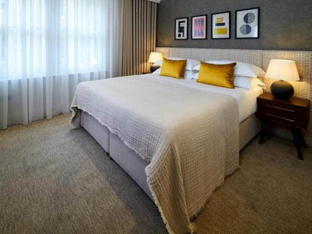 3 bedroom town house for rent in Cheval Place, Knightsbridge, London, SW7