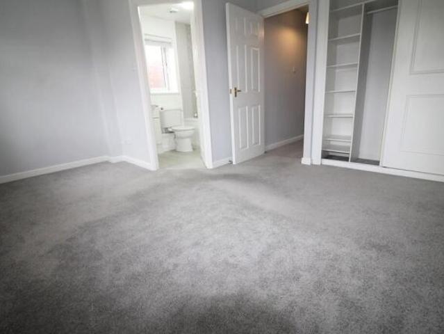 3 bedroom town house for rent in Copper Beech Drive, Farlington, PO6