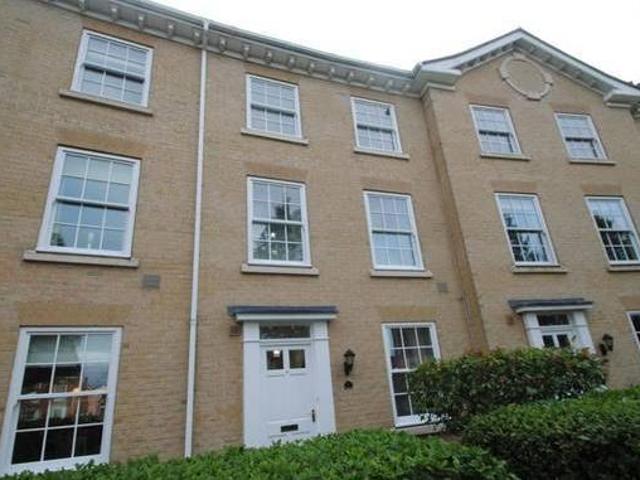 3 bedroom town house for rent in Daisy Avenue Bury St Edmunds IP32