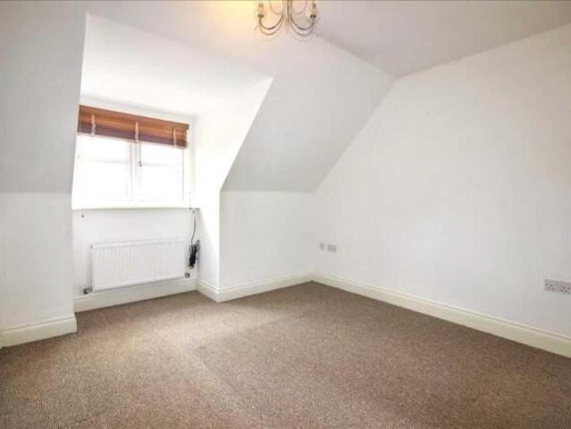 3 bedroom town house for rent in Dukesfield, Shiremoor, Newcastle Upon Tyne, NE27