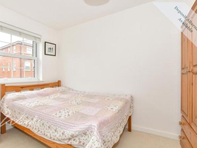 3 bedroom town house for rent in George Roche Road Canterbury CT1