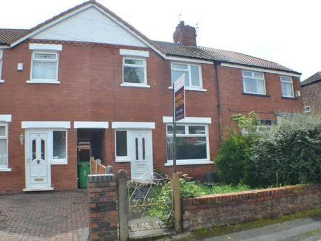 3 bedroom town house for rent in Grange Drive Blackley Manchester M9