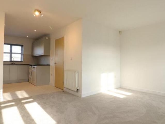 3 bedroom town house for rent in Hargate Way, Hampton Hargate, Peterborough, PE7