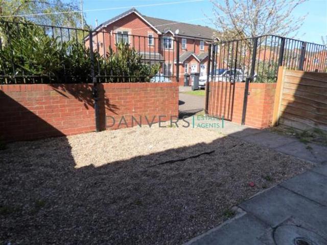 3 bedroom town house for rent in Havelock Street, Leicester, LE2 7HL, LE2