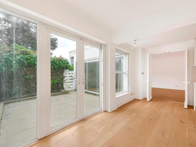 3 bedroom town house for rent in Hawtrey Road, Primrose Hill, NW3
