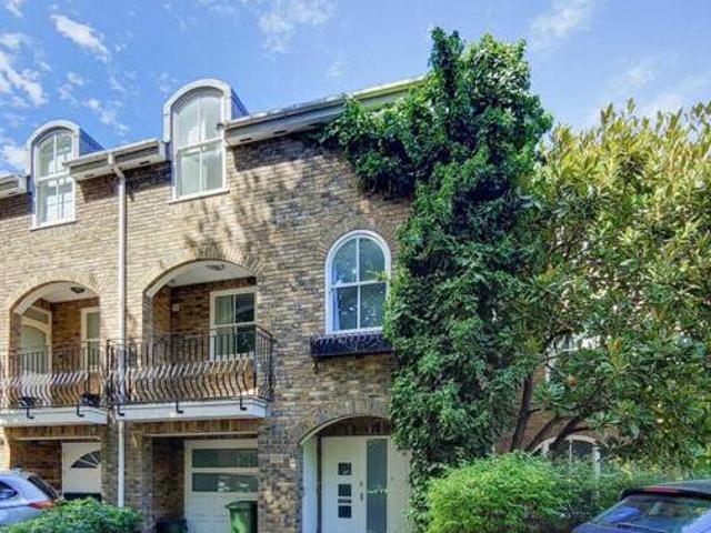 3 Bedroom Town House For Rent In London