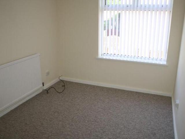 3 bedroom town house for rent in MANSFIELD DRIVE, Sheffield, S12