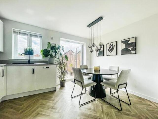 3 bedroom town house for rent in Rhodfa Ieuan, Creigiau, CF5