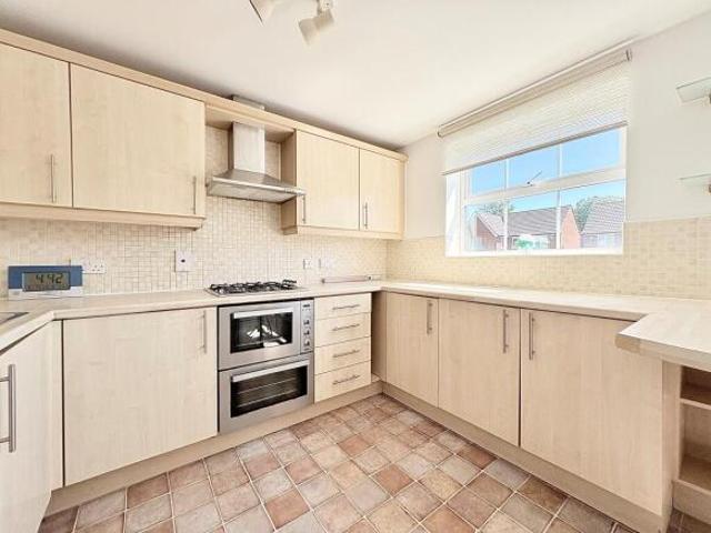 3 bedroom town house for rent in Rotary Gardens, Gillingham, ME7