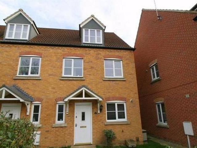 3 bedroom town house for rent in Saltern Drive Spalding PE11
